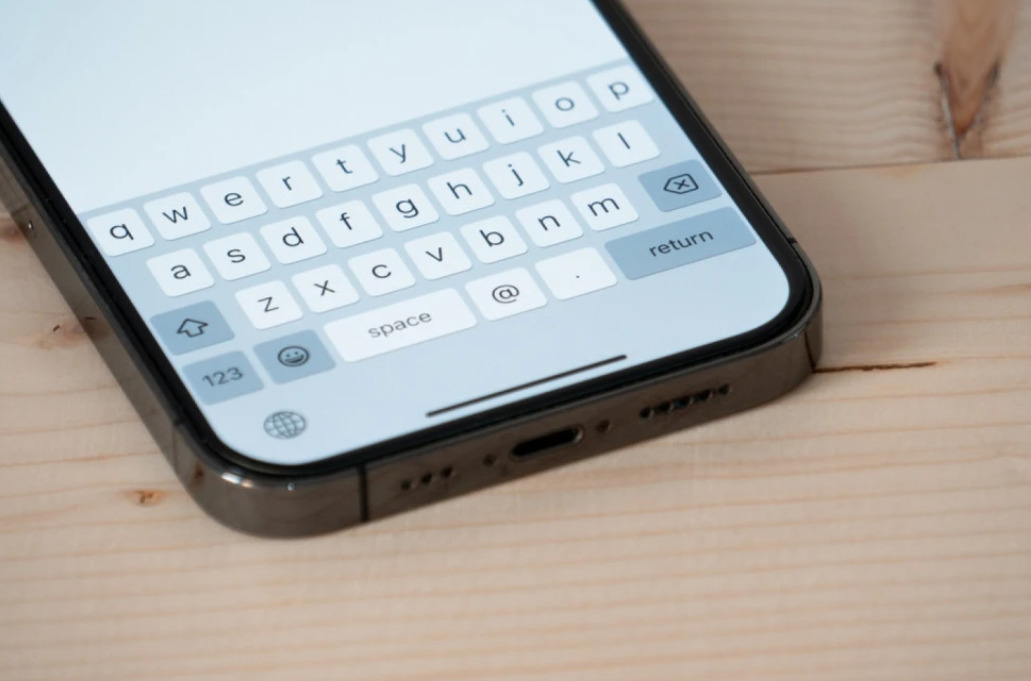 Скриена функција на iPhone што ќе ви го олесни животот - USB.mk